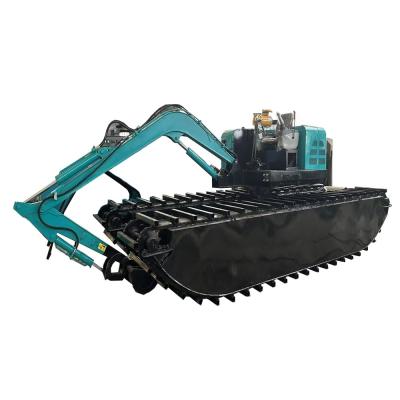 China 4000KG Load Capacity Amphibious Dredger With 15M Dredging Depth for sale