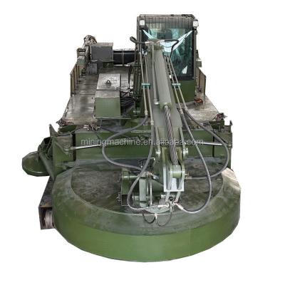 China Sand Dredging Amphibious Dredger with 10m Dredging Depth 500m Discharging Distance for sale