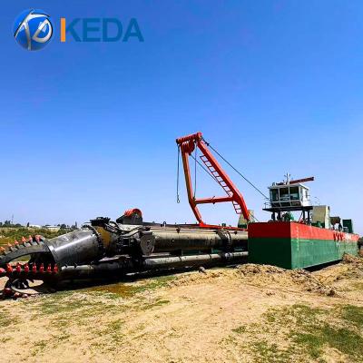 China 26 Inch Cutter Suction Dredger with Spud Carriage System for 6-15m Dredging Depth for sale
