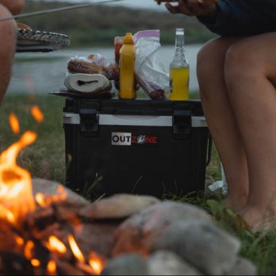 China U3+ Locking Rotomolded Cooler Box Rugged 45QT For Multi Day Events for sale