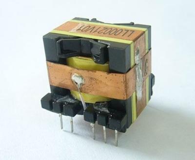 中国 周波数変換装置のための PQ26/20 縦の高周波変圧器 販売のため