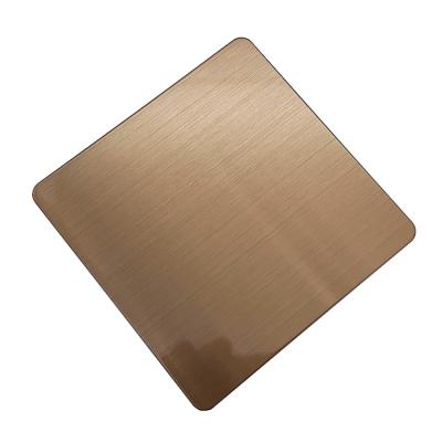 Cina Finitura di spazzola per capelli Caffè antico Oro personalizzato Triangolare campione gratuito 304 316 430BA Metallo esterno in vendita