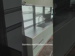 Keuken van roestvrij staal