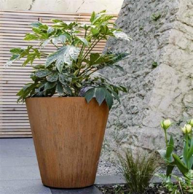 Cina Piantatrici coniche d'acciaio di Corten del cilindro affusolate vasi da fiori all'aperto del metallo del giardino in vendita