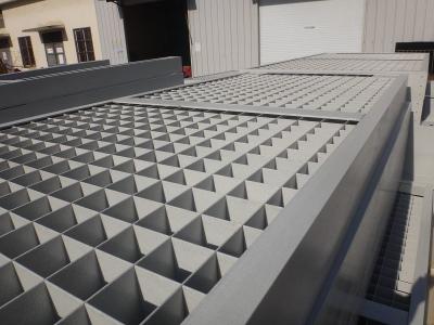 Cina Griglia di fibra di vetro moltiplicata rinforzata quadrata con barra trasversale di 6x6 mm in vendita