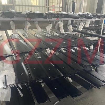 China Toyota Revo 2016 Aluminum Hard Fold Tonneau Cover With Stainless Steel Construction for sale