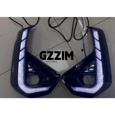 China Farol de Neblina RGB com Luz Diurna para Peças Automotivas para Toyota Revo à venda