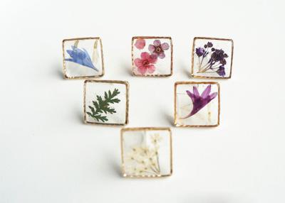 China Nami Design Studio Handmade Plant Cube Real Flower Delicate Jewellery Earrings For Girl Friend for sale