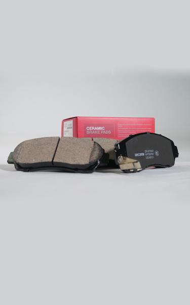 Quality Escalade Ceramic Brake Pads D1092 , 89059119 Front Brake Pad Replacement for sale
