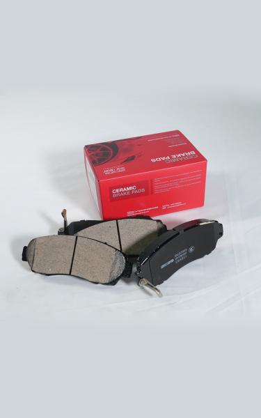 Quality Ceramic Brake Pad Set for Honda Vehicles with Wear Sensor for sale