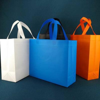 Cina La piegatura dei sacchetti della spesa 85gsm di Tote Reusable Promotional Non Woven ha laminato in vendita