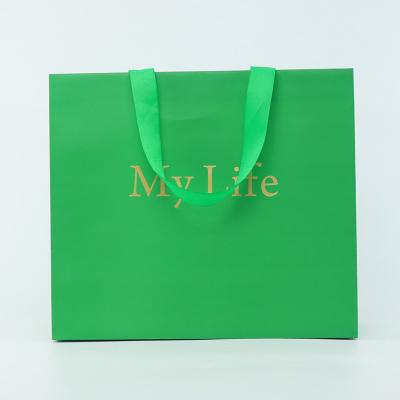 Cina Maniglia su ordinazione di Logo Paper Bag With Rope del regalo di lusso in vendita