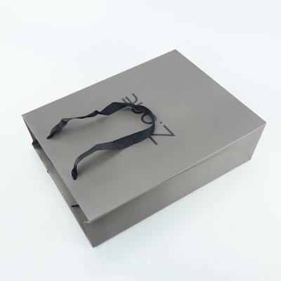 Cina Borsa di Art Kraft Coated Paper Shopping del trasportatore per il regalo dell'abito dei vestiti in vendita