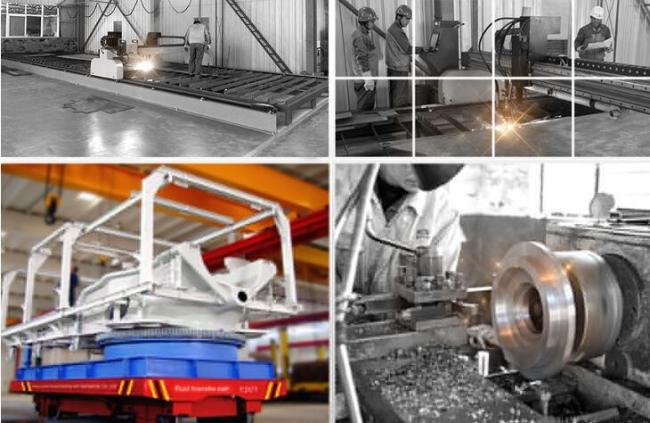 rimorchi industriali del manzo sulle rotaie d'acciaio