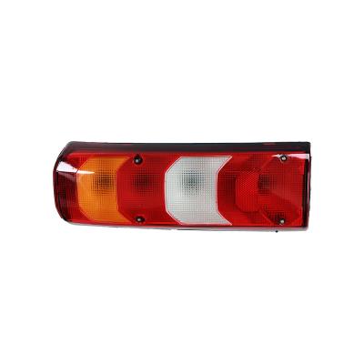 Cina A0035441703 Lampada posteriore a LED Lampada posteriore sinistra per camion Benz MP4 in vendita