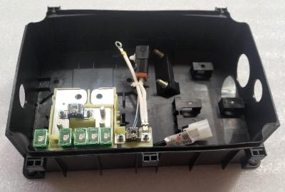 China 1-82510648-0 BLACK PLASTIC BATTERY BOX COMPATIBLE WITH ISUZU TRUCK MODELS for sale