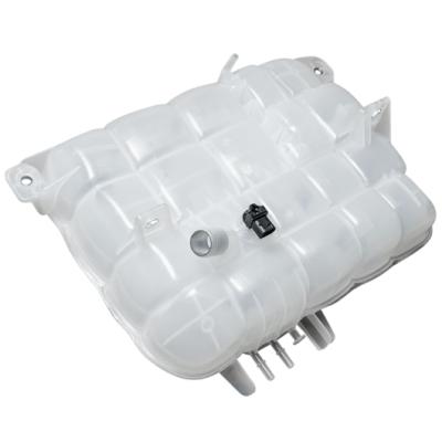 China 22821826 HEAVY-DUTY COOLING SYSTEM EXPANSION TANK REPLACEMENT FOR VOLO TRUCKS for sale