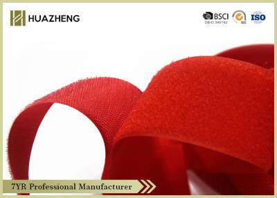 Cina Nastro rosso del ciclo del gancio di dimensione differente per gli accessori dell'indumento in vendita