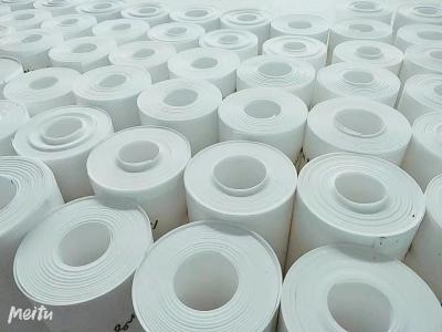 Cina Materiale grezzo non adesivo Bianco 100%  vergine PTFE Sheet Roll di foglio ptfe espanso Taglio in vendita