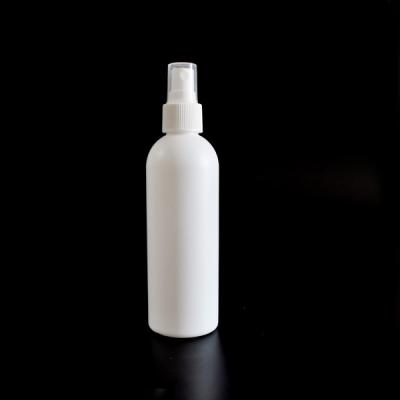China Empty Plastic Transparent Brown Perfume Atomizer Hydrating Mini Spray Bottles 50ml 100ml150ml 200ml for sale