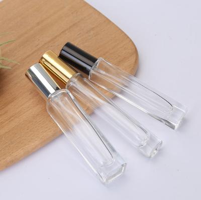China 10/30/50/100mlperfume bottle/cosmetic bottle/glass bottle/portable design/customized logo/factory wholesale/hot sale for sale