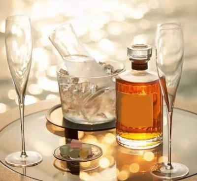 China factory wholesale 500ml/750ml whisky bottle/wine bottle/glass bottle/hot sale whisky bottle/support customization for sale
