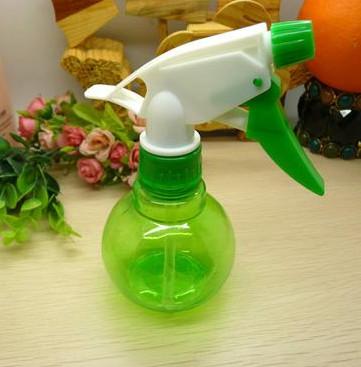 China Hot sell plastic empty trigger spray bottle for watering the flowers or cleaning for sale