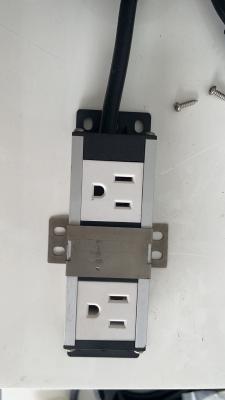 China Sturdy and 6 Outlet Power Strip for Network Laboratory and Environments with ETL Certification and Surge Protection for sale