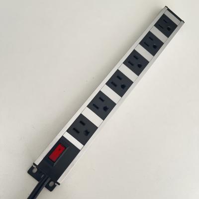 China Sturdy and 6 Outlet Power Strip for Network Laboratory and Environments with ETL Certification and Surge Protection for sale