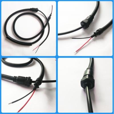 Cina Il cavo dell'UL 1015 con SV1.25-3 su ordinazione ha isolato il terminale di tensione del connettore del cavo della pala della forcella in vendita