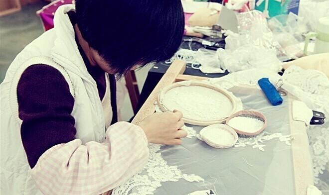 Fornitore cinese verificato - Suzhou Dongqi Fangsha Wedding Dress Co., Ltd.