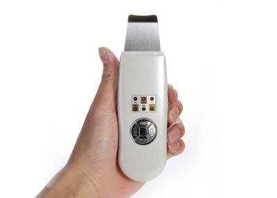 China Professional Ultrasonic Skin Scrubber , Ultrasound Facial Device Built In Lithium Battery for sale