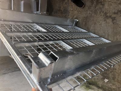 Cina Contenitore pieghevole immerso caldo del cavo del pallet del rivestimento di galvanizzazione con le ruote della macchina per colata continua in vendita