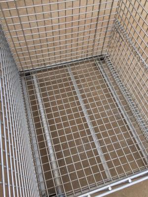 China SS304 Hygiene Food Industry Stackable Storage Baskets Easily Moving for sale