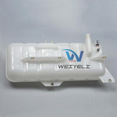Cina EC700 Volvo Truck Coolant Expansion Water Tank VOE 1674916 1674922 603-5507 21399626 20517007 in vendita