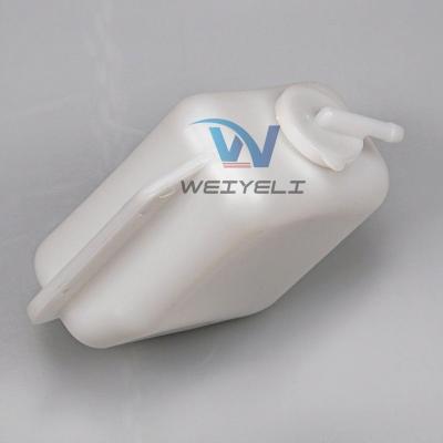 Cina Kobelco SK30 Excavator Plastic Parts Coolant Expansion Tank in vendita