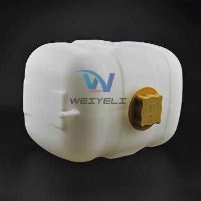 Cina VOE11110211 17214674 11110410 4804536 Per Volvo Serbatoio di espansione ausiliario per acqua EC210B/240B/290B Macchinari industriali Serbatoio ausiliario per acqua in vendita