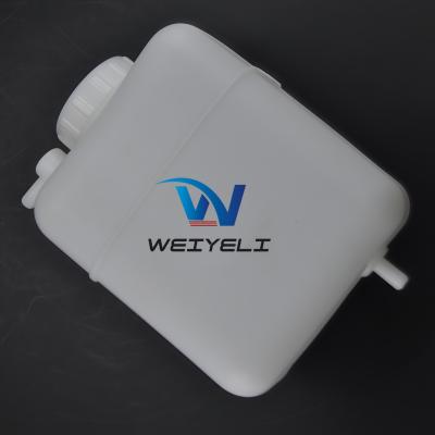 Cina 11M6-52330 11M8-42300 Serbatoio di espansione refrigerante per radiatore in plastica per escavatore R60-5 R80-7, macchinari industriali, serbatoio ausiliario dell'acqua, pezzi di ricambio in vendita