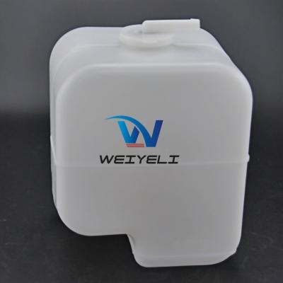 Cina Vaso di espansione liquido refrigerante in plastica per radiatore escavatore SK55 SK60 SK70 SK115 SK135SR, serbatoio di espansione di riserva per bollitore ausiliario, ricambi per macchinari industriali in vendita