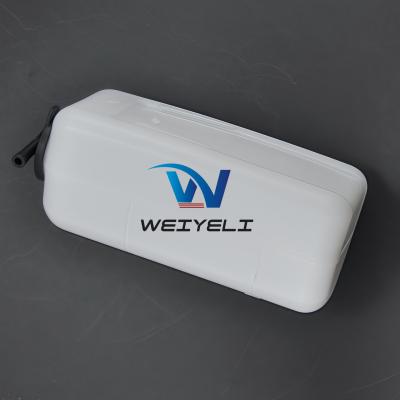 Cina FR60 SWE60 SWE80 Serbatoio di espansione del liquido di raffreddamento per escavatore Macchine edili Bottiglia ausiliaria per acqua Stoccaggio Liquido di ritorno Bottiglia per acqua per macchinari industriali Accessori Piccola bottiglia per acqua in vendita