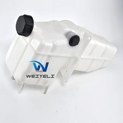 Cina SC 4 Serie Trattore Serbatoio di espansione di refrigerante in plastica 1421090 1385966 1482688 1511775 1765735 in vendita