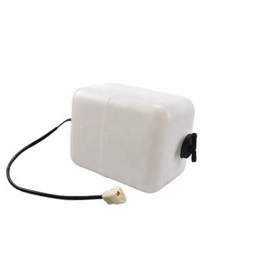 China High-Quality 7Y1103 0960744 Coolant Expansion Tank for Caterpillar E200 E320 E312 E323 E324 Models for sale