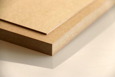 Cina 1MM FSC E0 CARB P2 Pannello in fibra ad alta densità HDF MDF LDF Veener in vendita