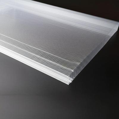 China Lightweight Plastic Corrugated Sheet Affordable and Transparent Packaging Solution for sale