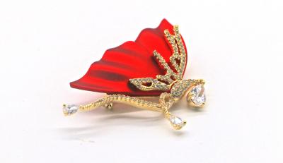 Cina Catenaccio rosso di Diamond Brooch Pin With Copper del petalo per abbigliamento in vendita