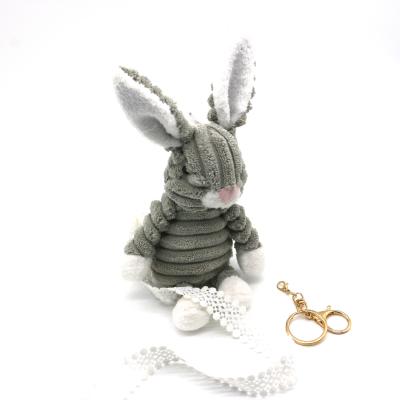 Cina Materiale dimensionale del velluto a coste di Gray Rabbit Key Chain 3 riempito di cotone in vendita