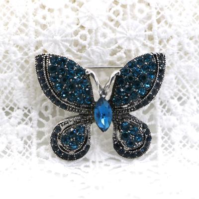 Cina Pin verde della fibula di modo della lega, altezza di Diamond Brooch 2.8cm della farfalla in vendita