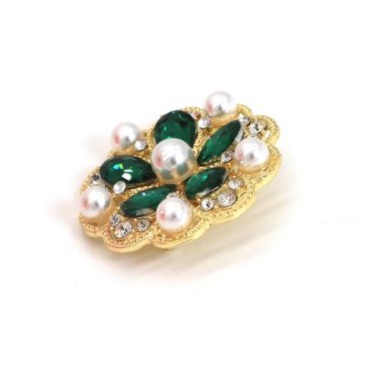 Cina Fibula rotonda dorata della perla, dimensione di forma 4.8cm del petalo dei perni della fibula delle donne in vendita