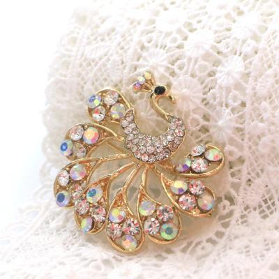 Cina Fuori la fibula vuota Pin Gold Peacock Open Screen di modo modella l'OEM in vendita