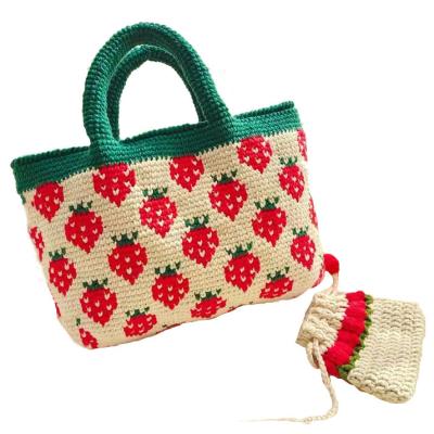 Cina La borsa tessuta bianca del cotone, donne della fragola lavora all'uncinetto le borse 32cm×25cm in vendita